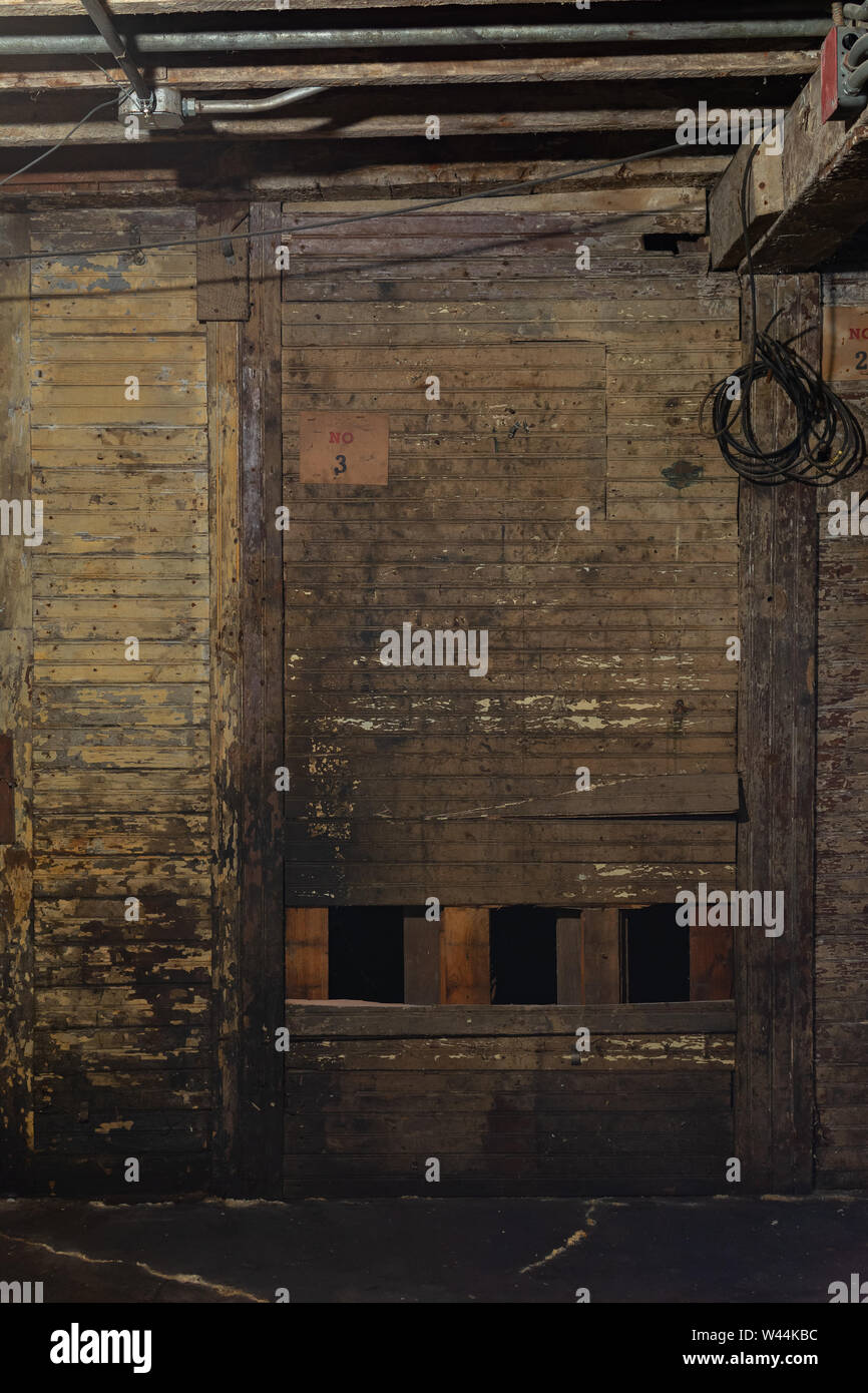 Interior of old grungy warehouse basement Stock Photo - Alamy