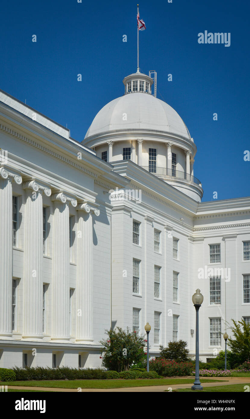 The dome atop the historical Alabama State Capitol building in ...