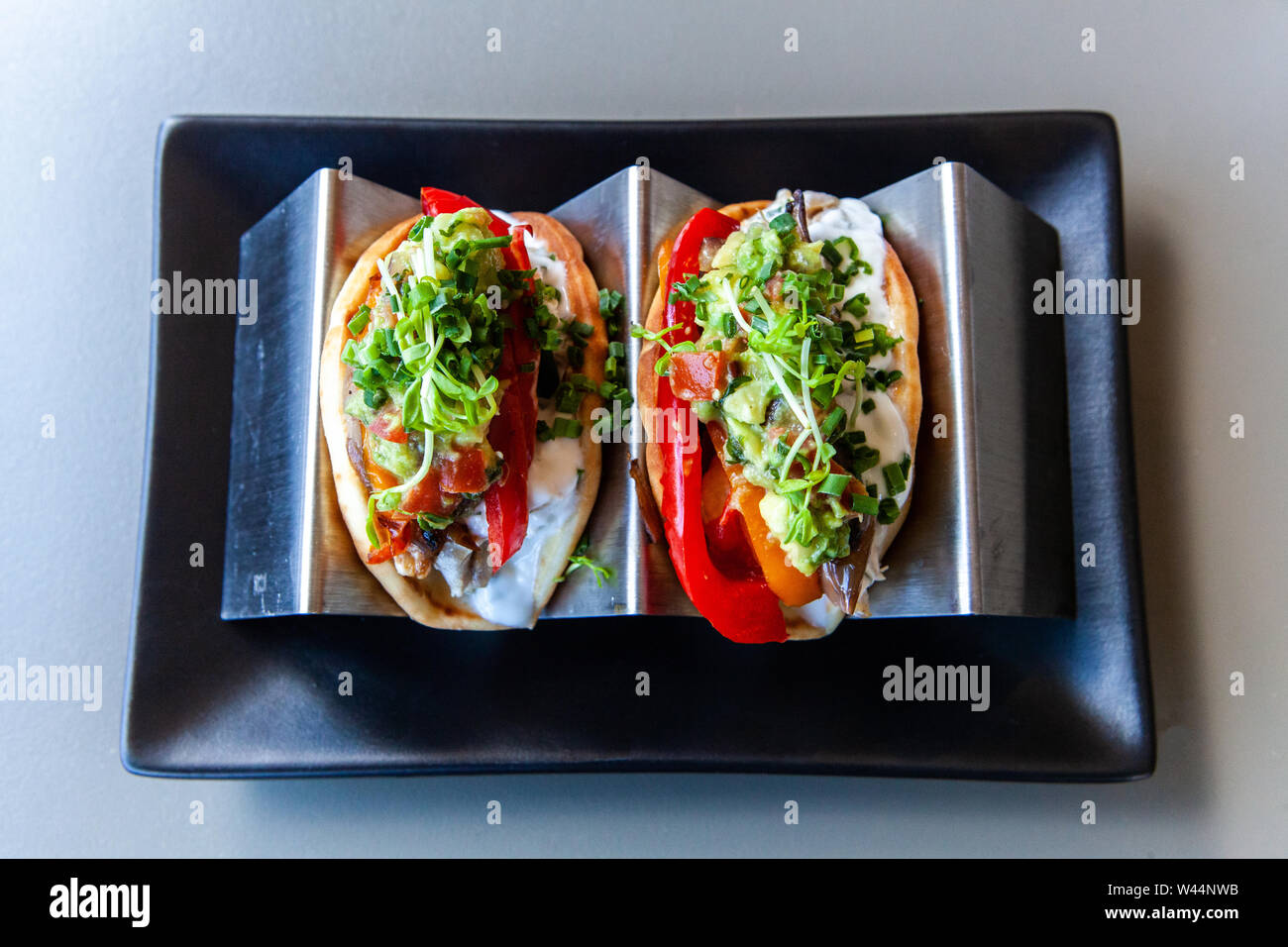 Taco tray hi-res stock photography and images - Alamy