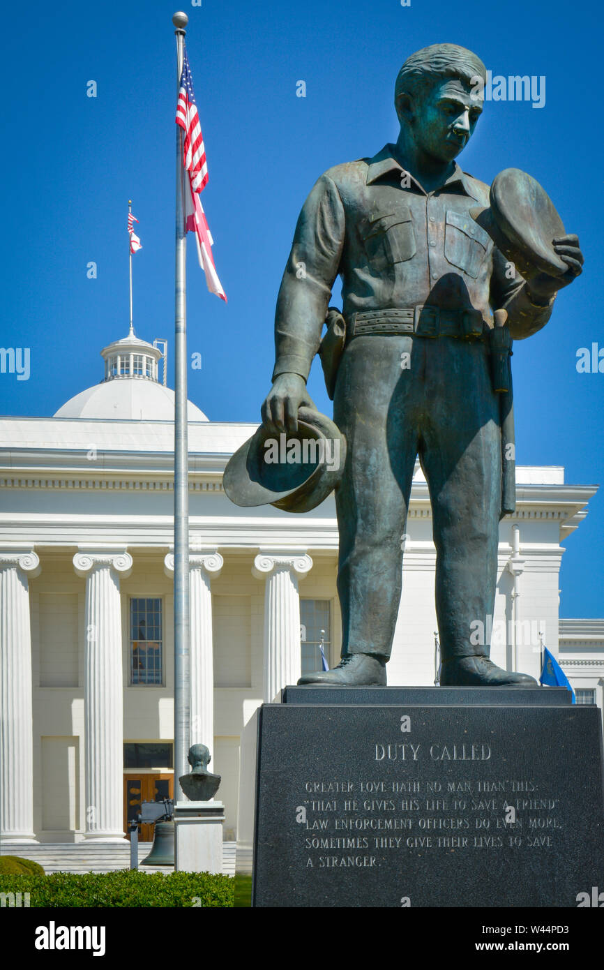 The "Duty Called" bronze statue of a law enforcement officer before the ...