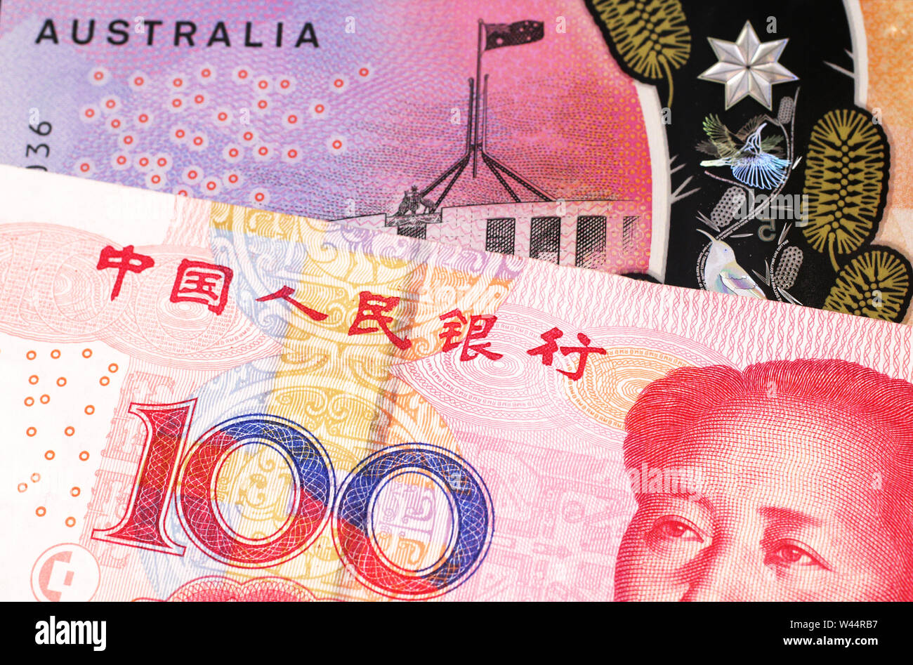 Australian one hundred dollar banknote hi-res stock photography and ...