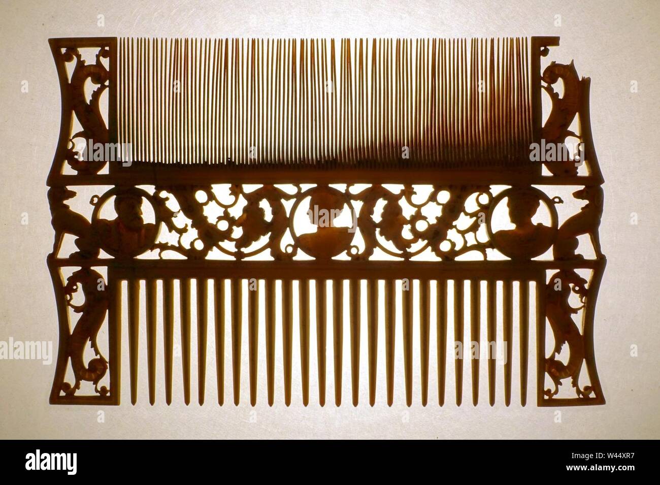 Ivory comb hi-res stock photography and images - Alamy