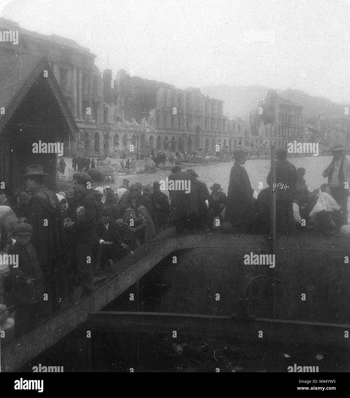 Comerio, Luca (1878-1940) - Dopo il terremoto di Messina (dicembre 1908 ...
