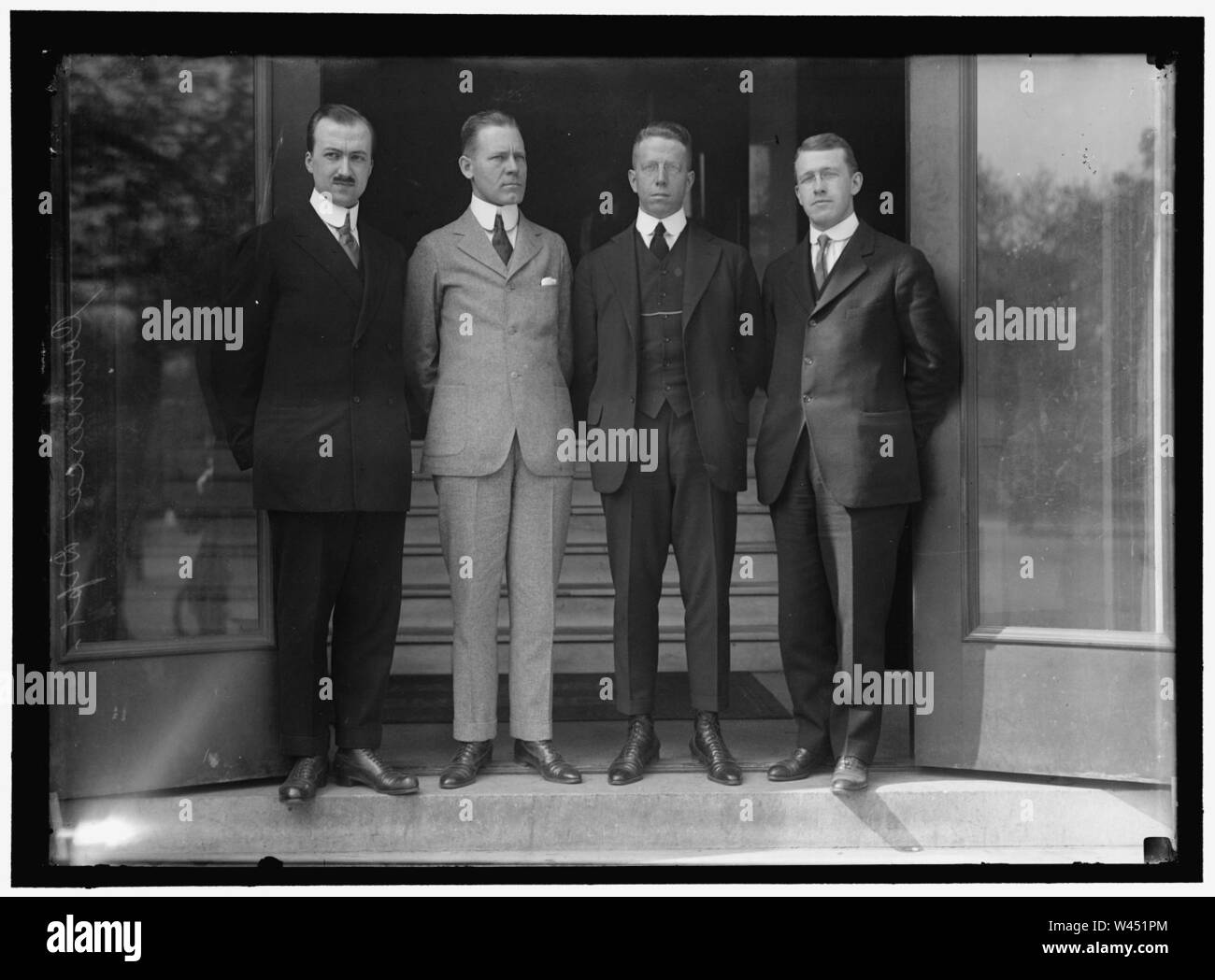 Archival department of commerce hi-res stock photography and images - Alamy