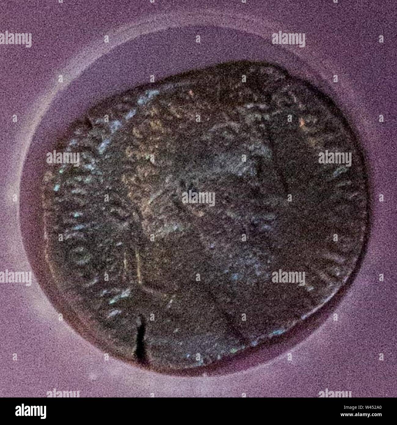 Commodus (Roman coin Stock Photo - Alamy