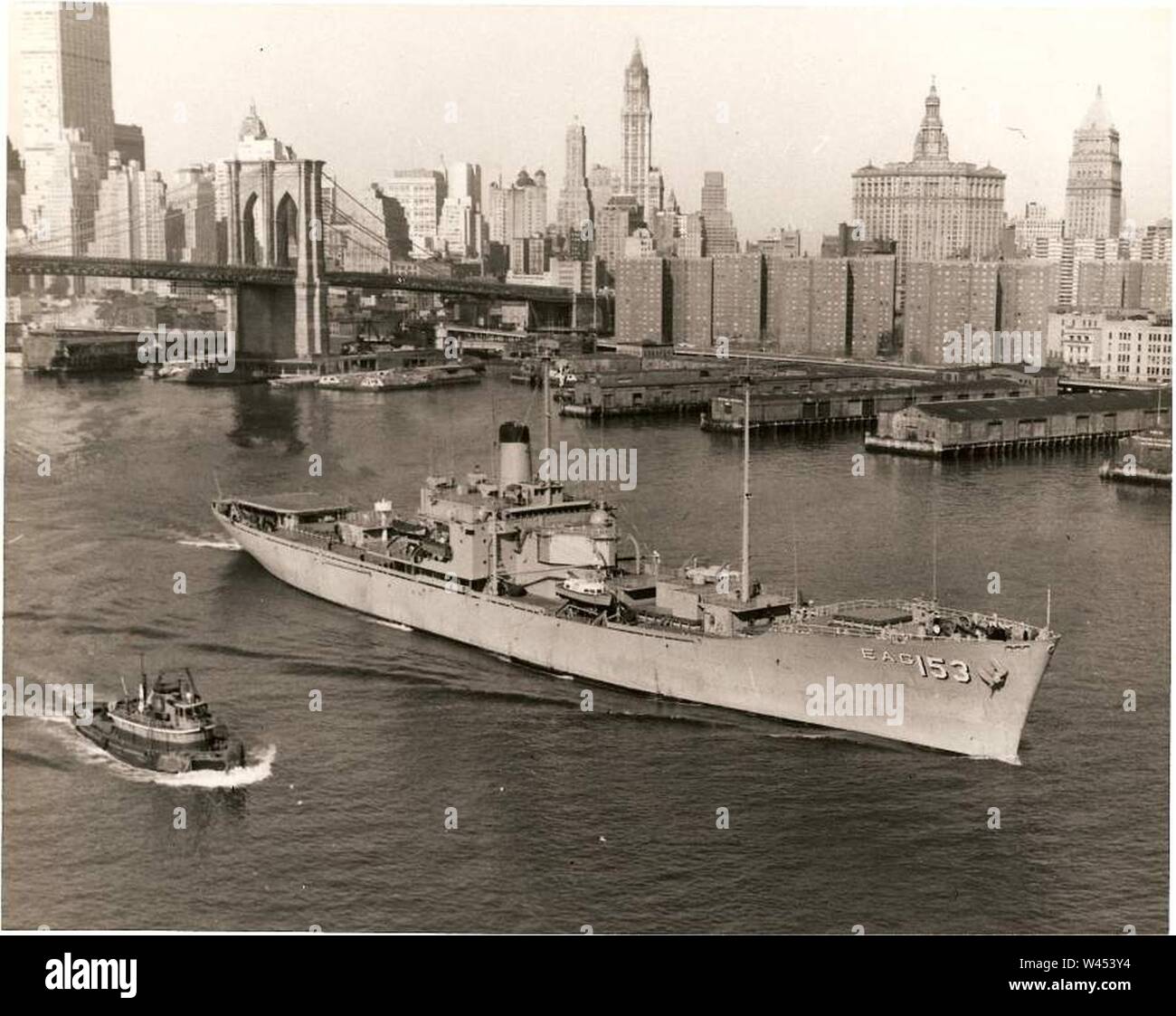 Compass Island AG153 and NYC Skyline Stock Photo - Alamy