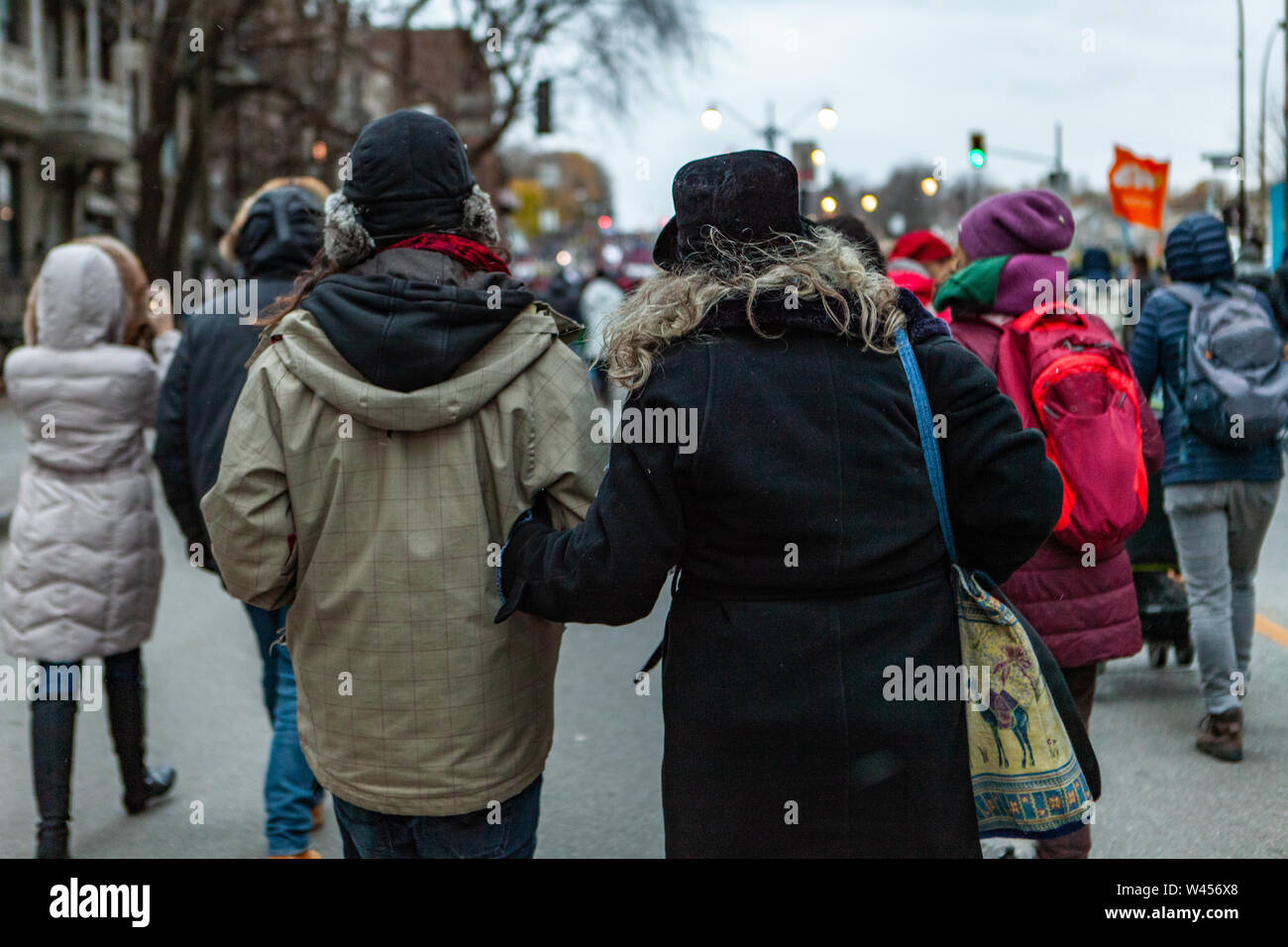 Linking arms protest hi-res stock photography and images - Alamy