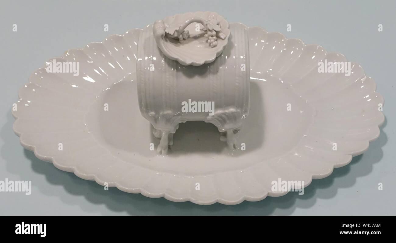 Hard paste hi-res stock photography and images - Alamy