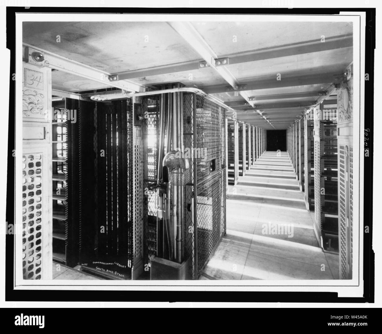 Library vintage image Cut Out Stock Images & Pictures - Alamy