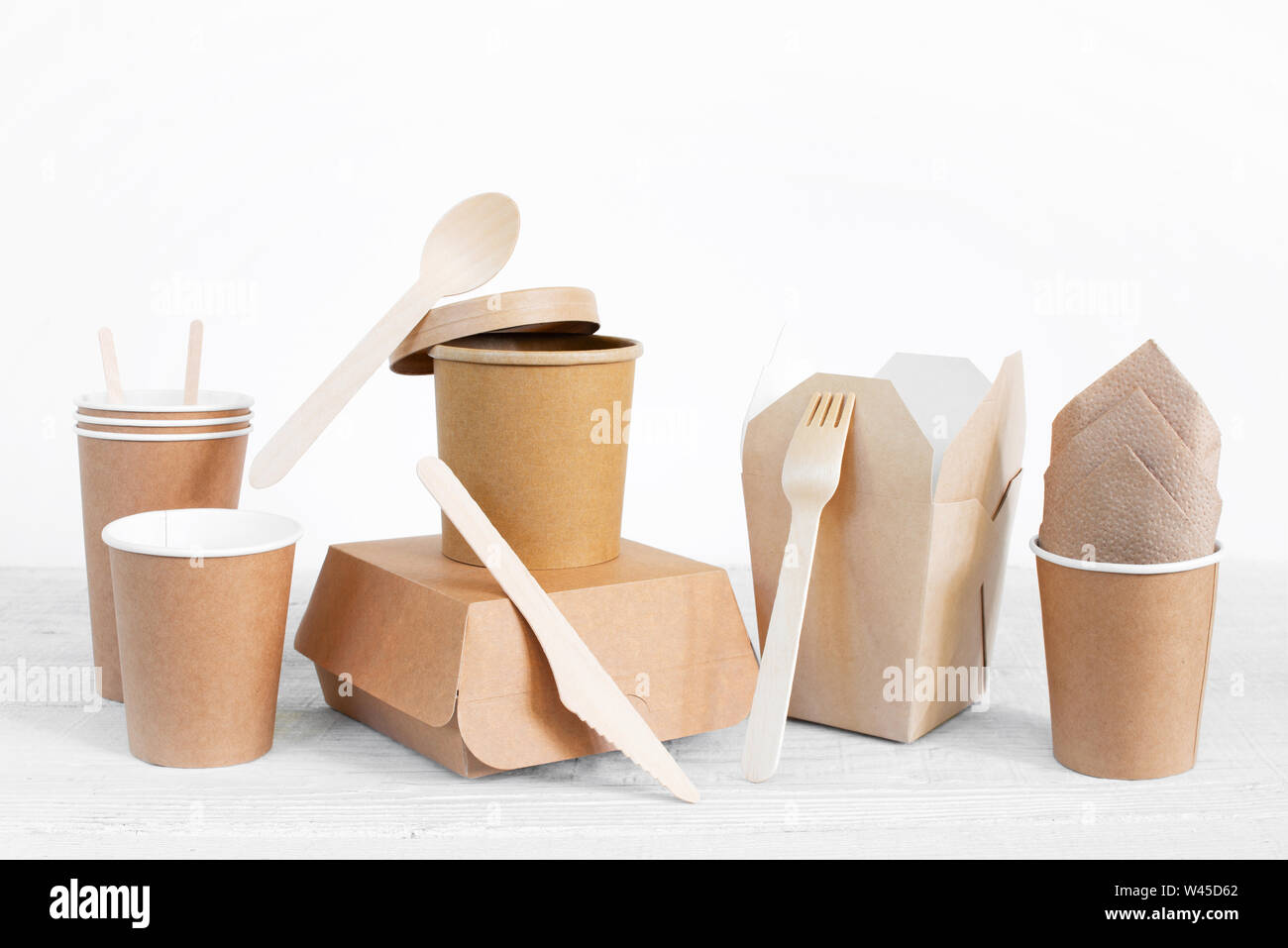 Disposable paper tableware on hi-res stock photography and images - Alamy