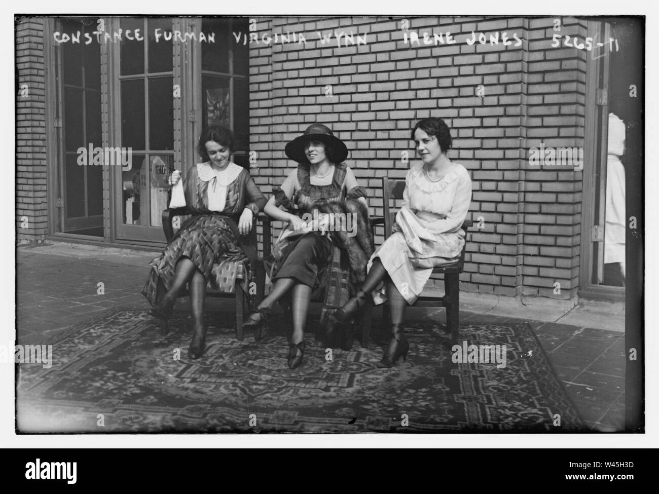 Constance Furman, Virginia Wynn, Irene Jones Stock Photo - Alamy