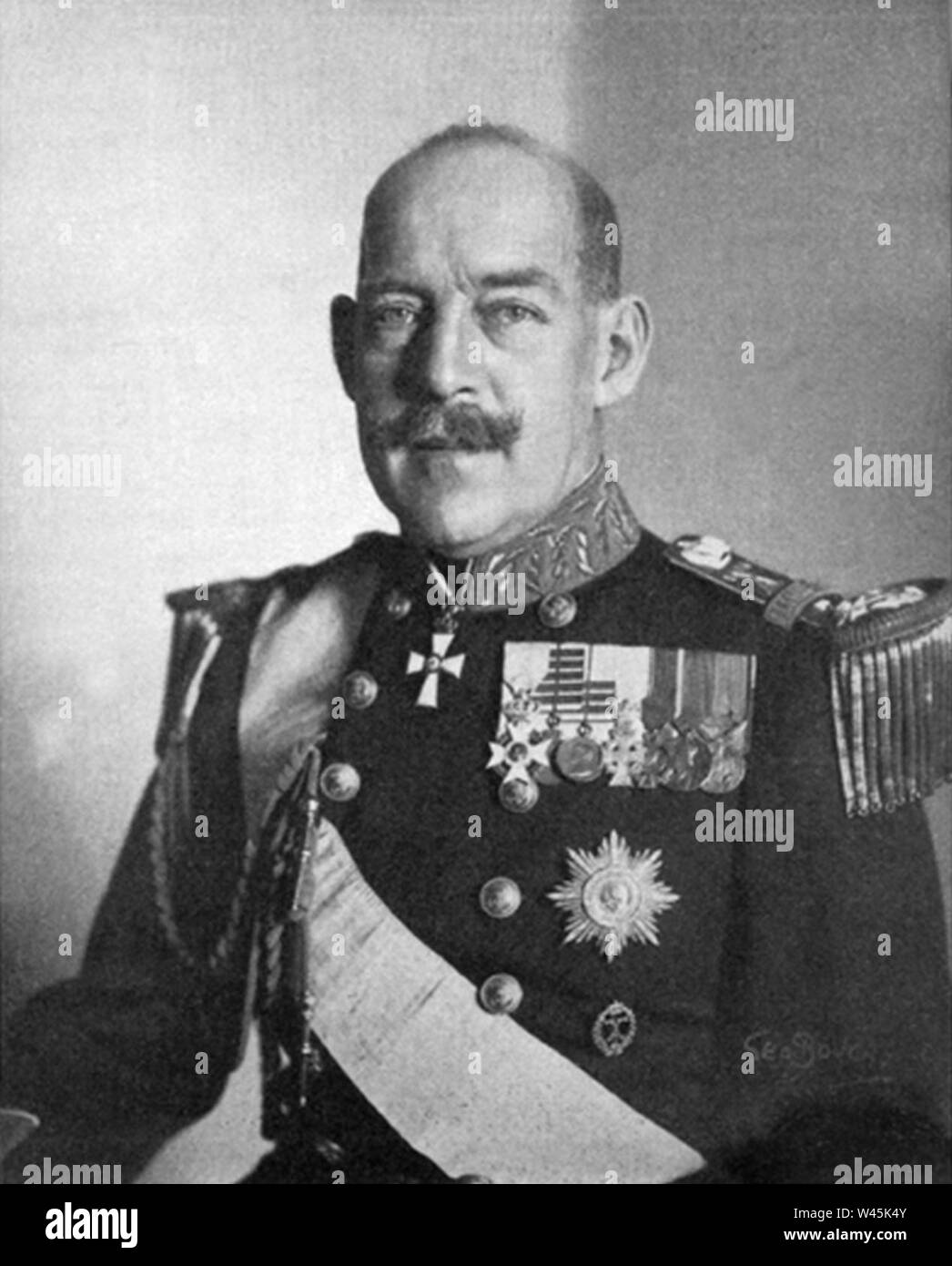 Constantine i of greece hi-res stock photography and images - Alamy
