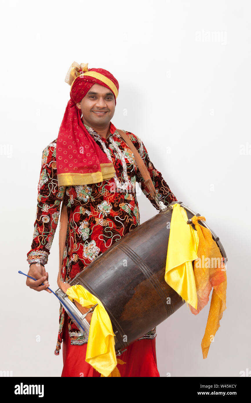 Indian drum isolated hi-res stock photography and images - Alamy