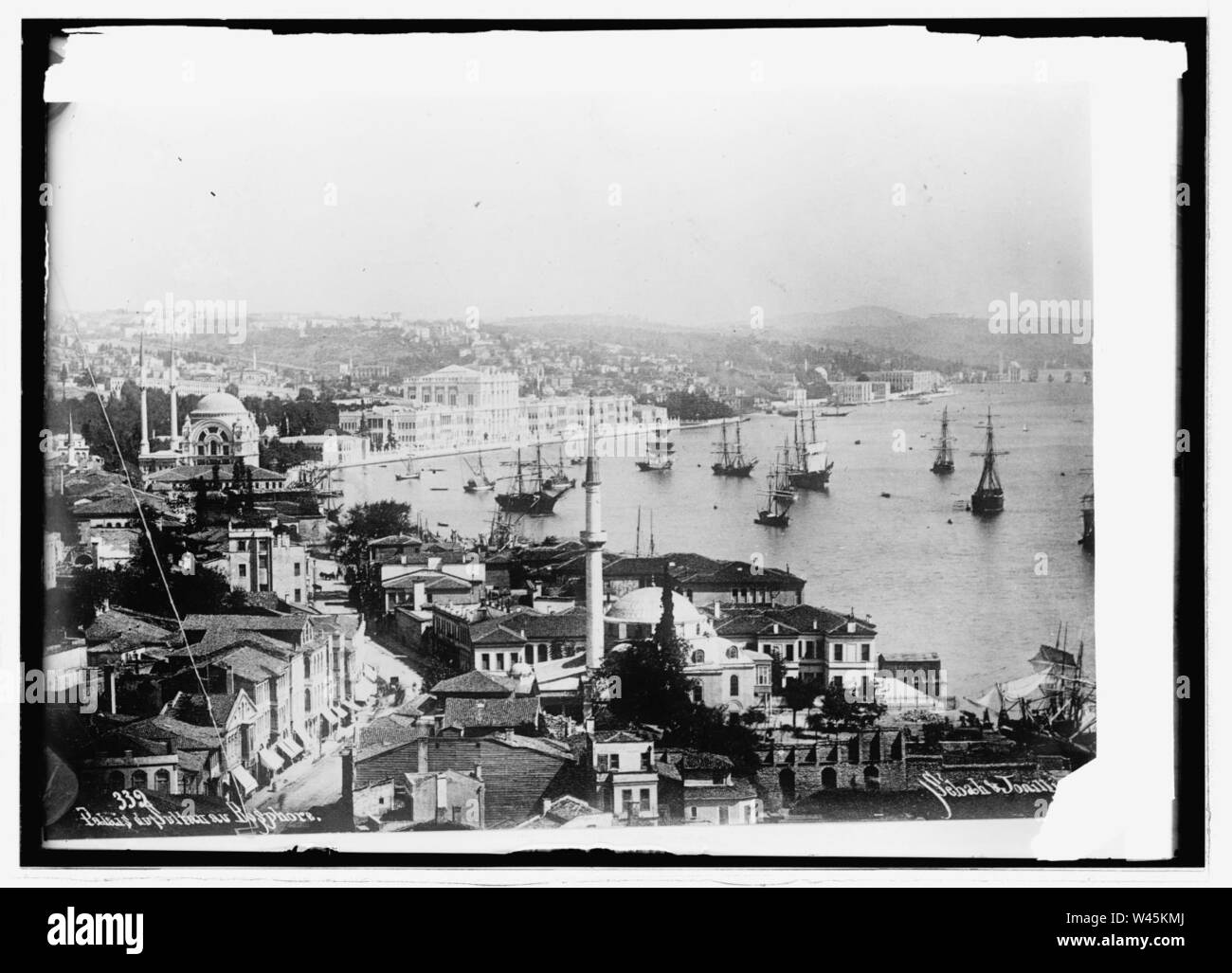 Constantinople, Sultan Palace in Bosphorus Stock Photo - Alamy