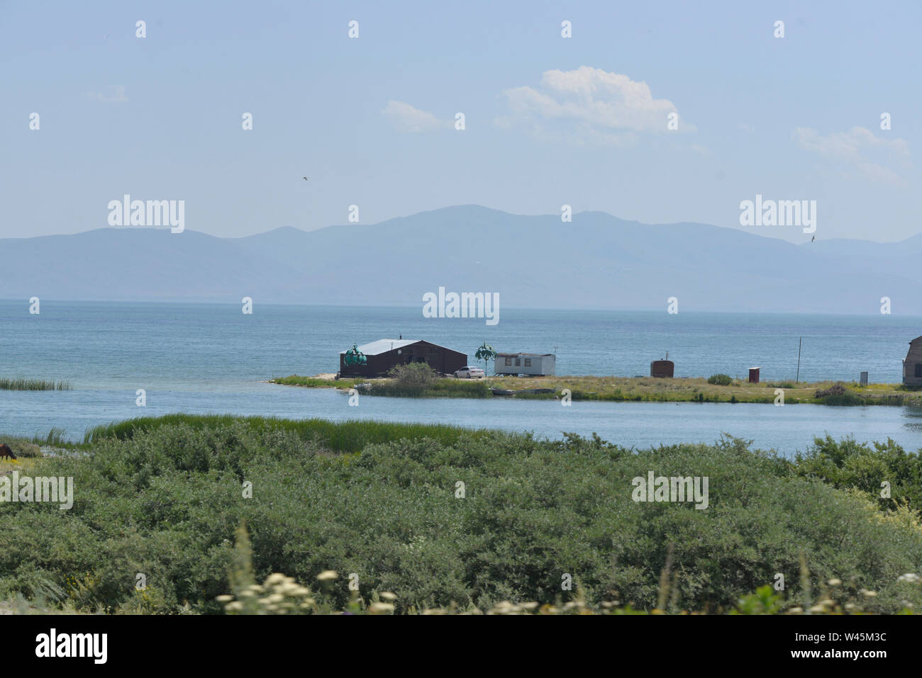 Plastic pollution in lakes hi-res stock photography and images - Alamy