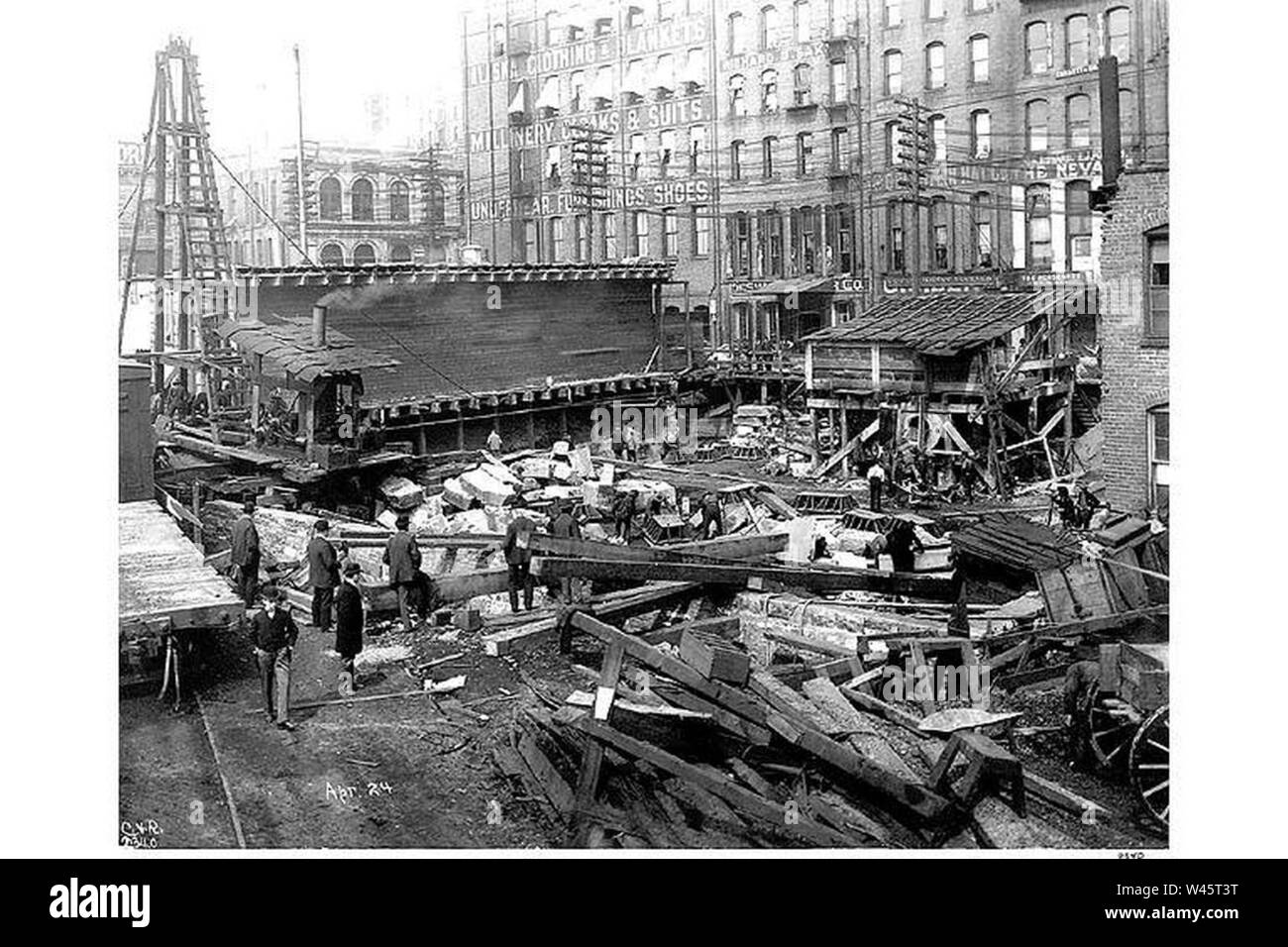 Construction of Seattle Electric Co.'s steam power plant between ...