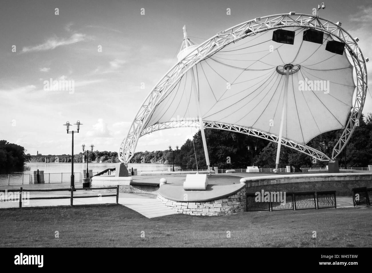 Montgomery alabama riverwalk amphitheater hi-res stock photography and ...