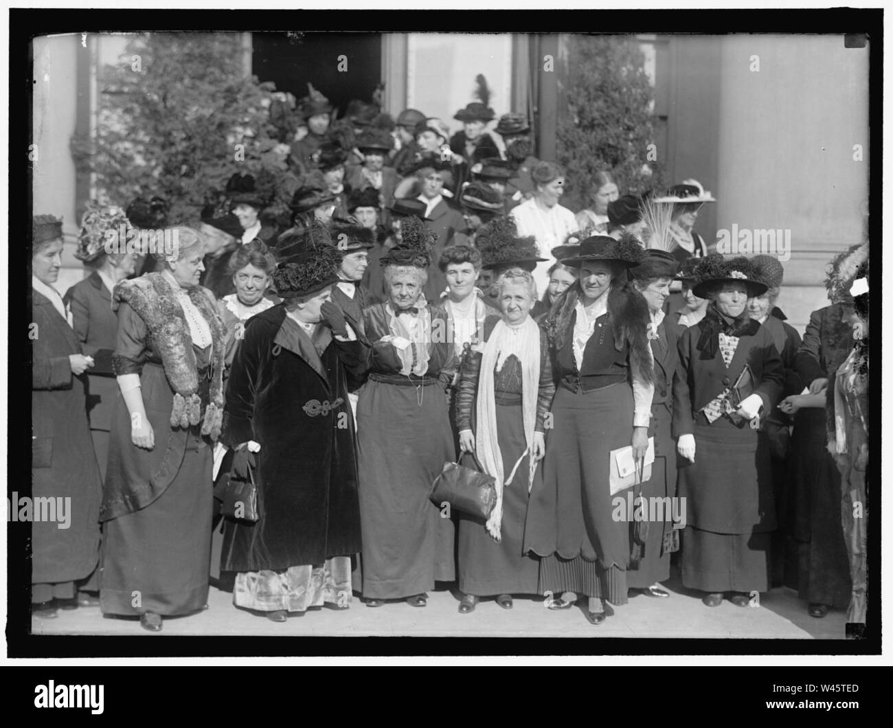 Henry willard hi-res stock photography and images - Alamy
