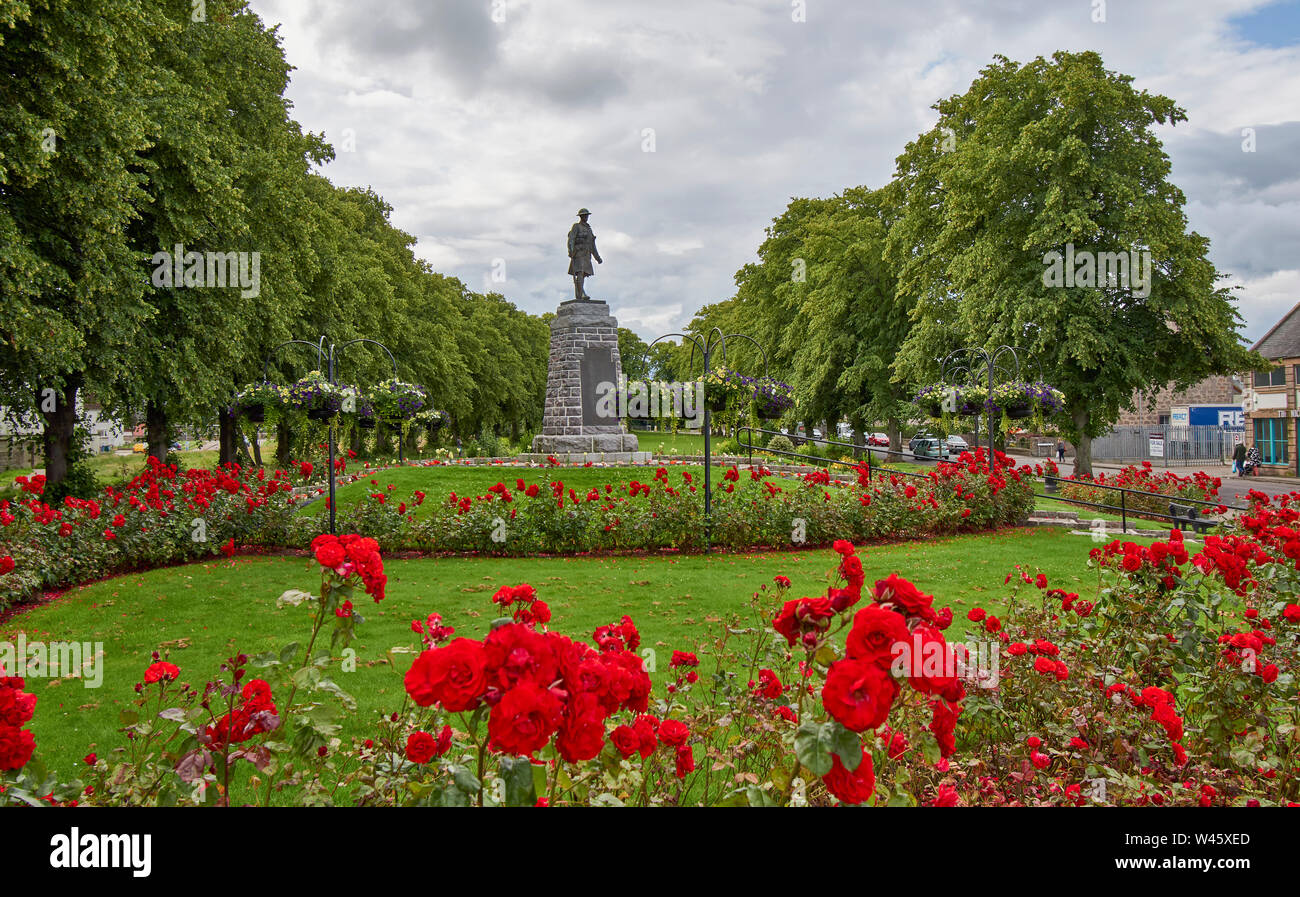 FORRES MORAY SCOTLAND THE WAR MEMORIAL AND STATUE ST CATHERINES ROAD ...