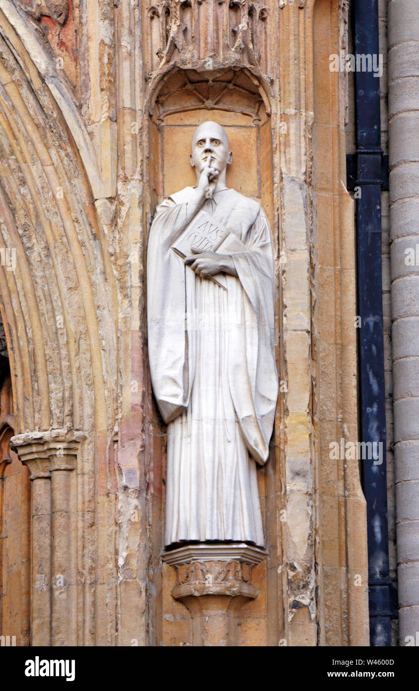 St benedict statue hi-res stock photography and images - Alamy