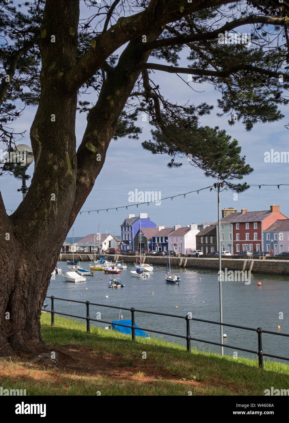 The seaside town of cardigan hi-res stock photography and images - Alamy
