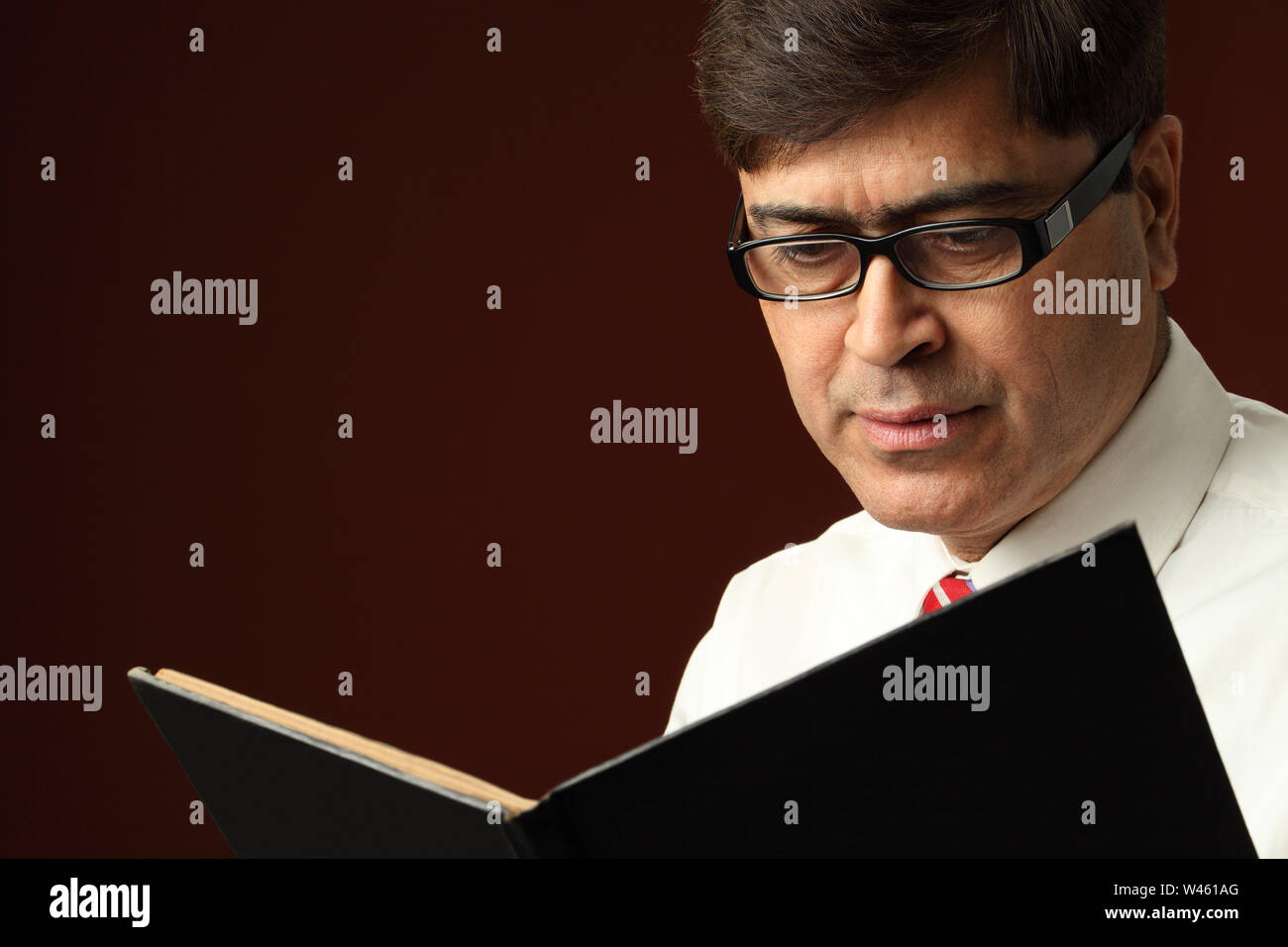 Executive employee face file hi-res stock photography and images - Alamy