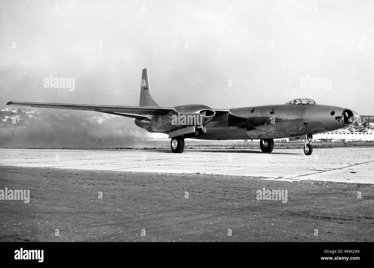 Convair XB-46 with engines running 061023-F-1234S-019 Stock Photo - Alamy