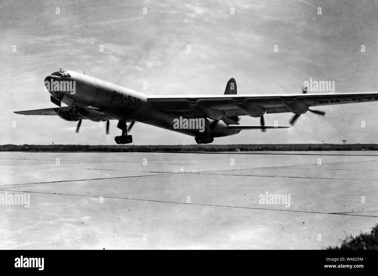 Convair XB-36 takeoff during first flight on March 29 1950 061128-F ...