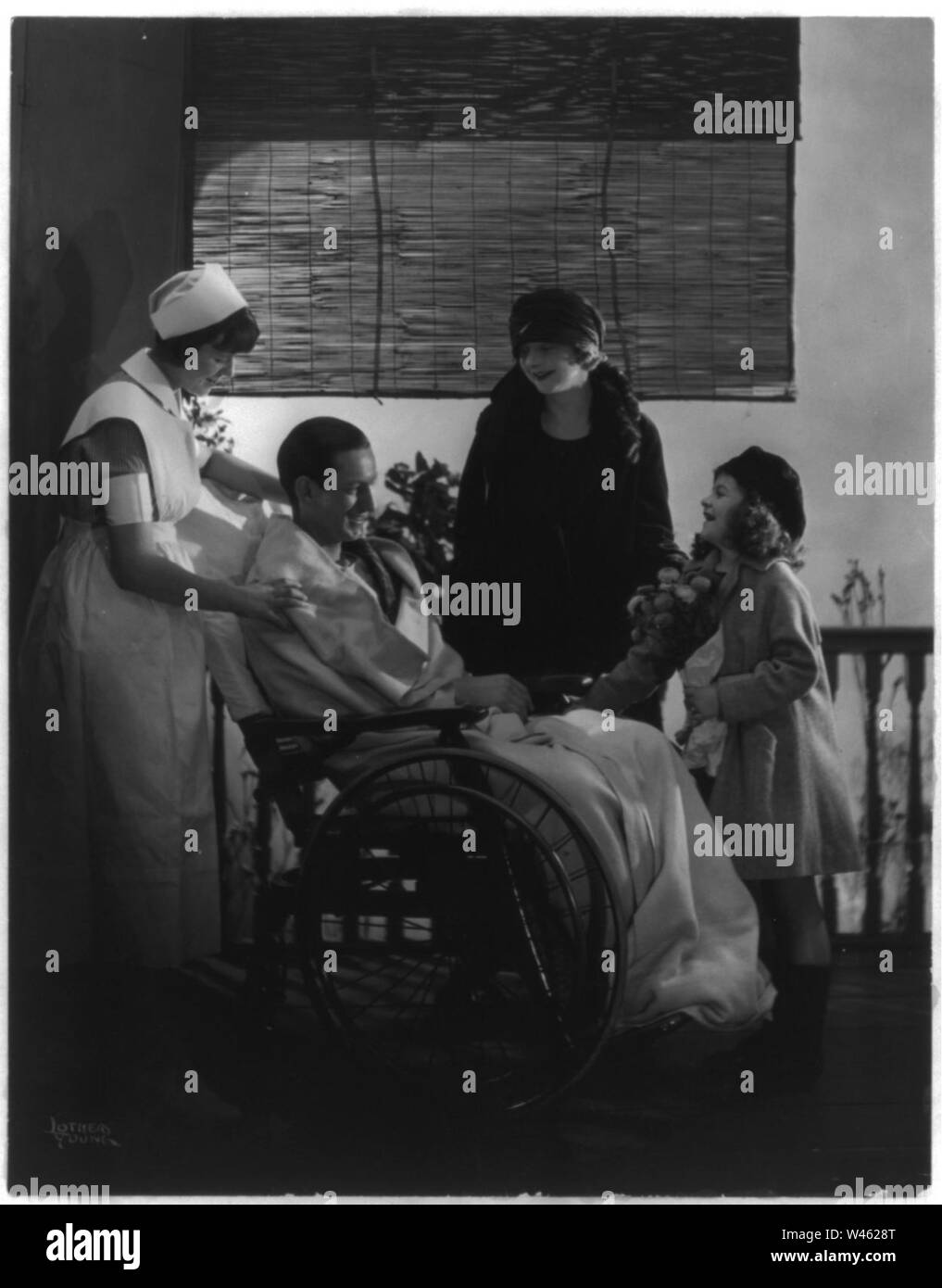 Convalescing hi-res stock photography and images - Alamy