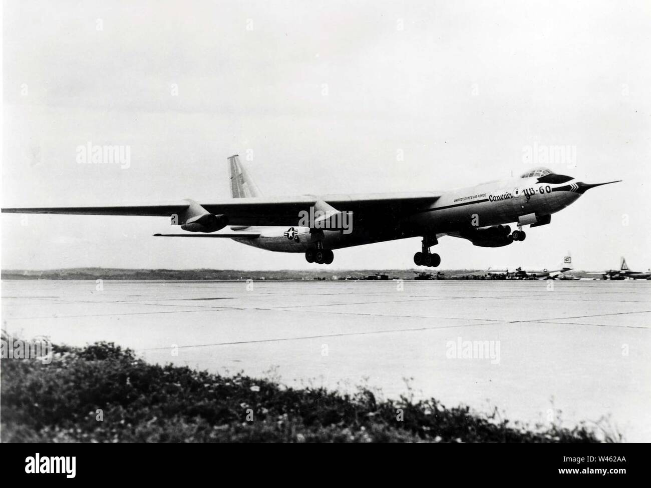 Convair YB-60 at takeoff 061102-F-1234P-004 Stock Photo - Alamy