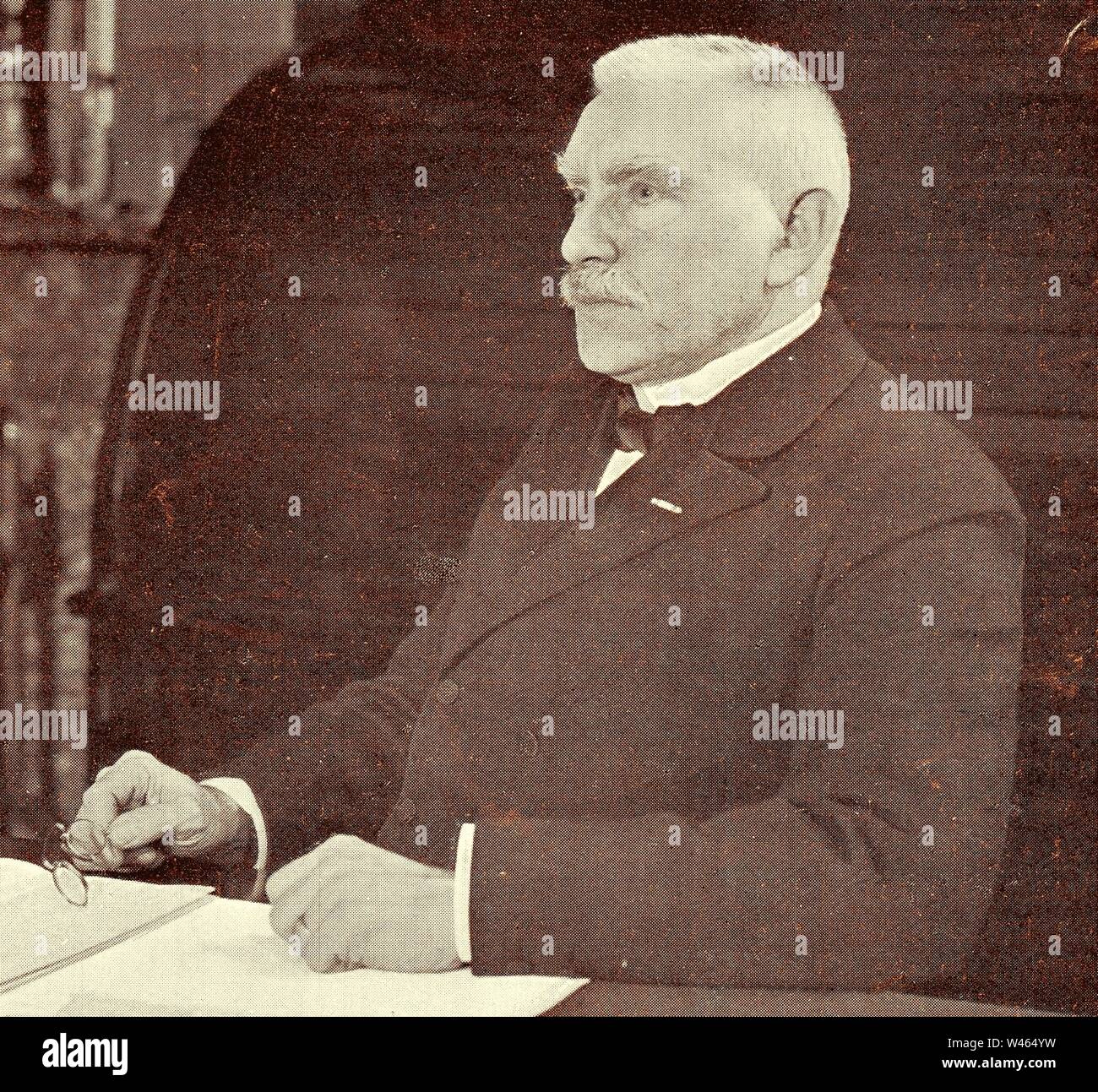 W cool hi-res stock photography and images - Alamy