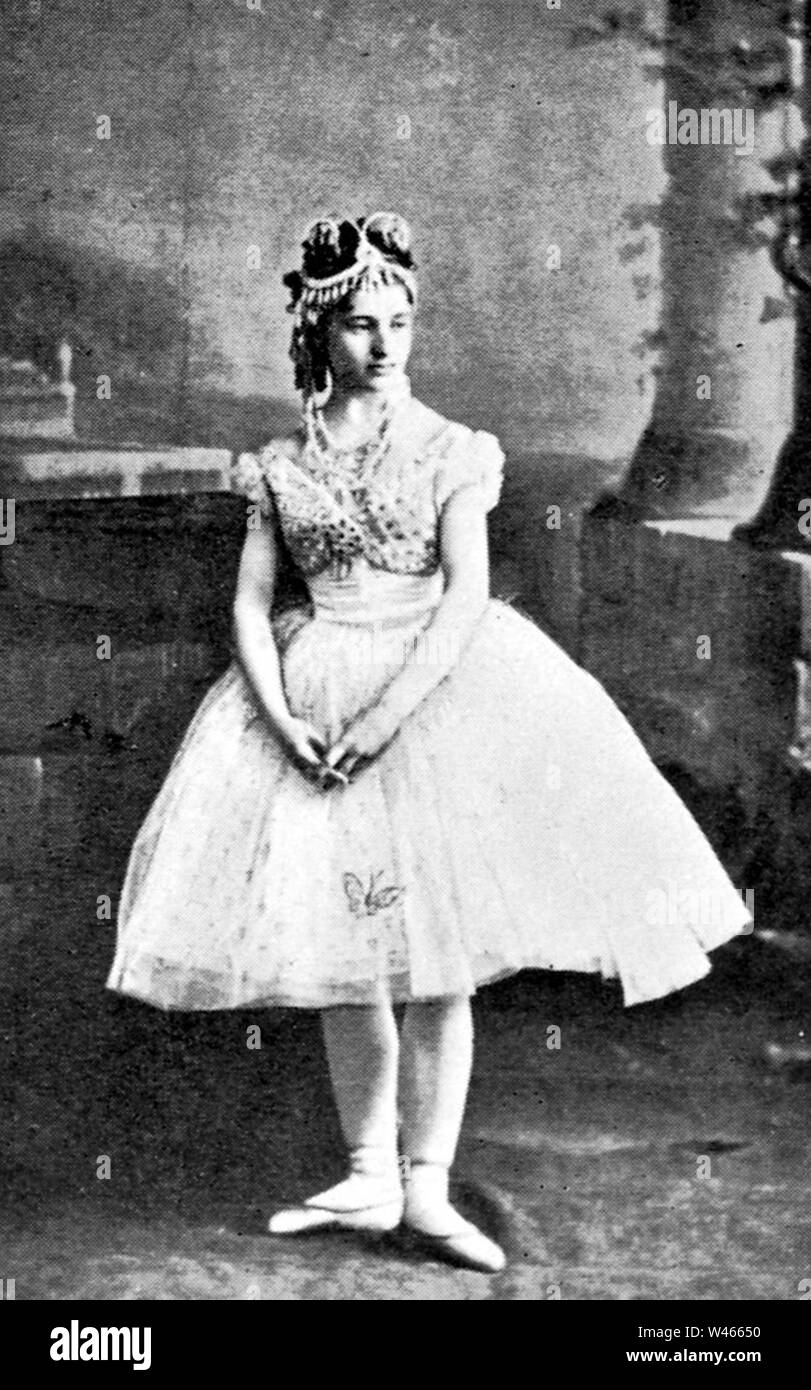 Coppelia -Swanilda -Giuseppina Bozzachi -Act I-Scene 2 -Paris -1870 ...