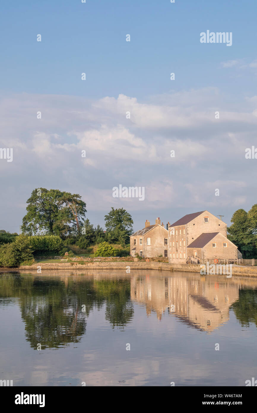 Tidal mills hi-res stock photography and images - Alamy