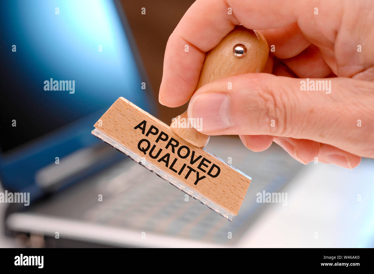 Approve approval approved stamp hi-res stock photography and images - Alamy