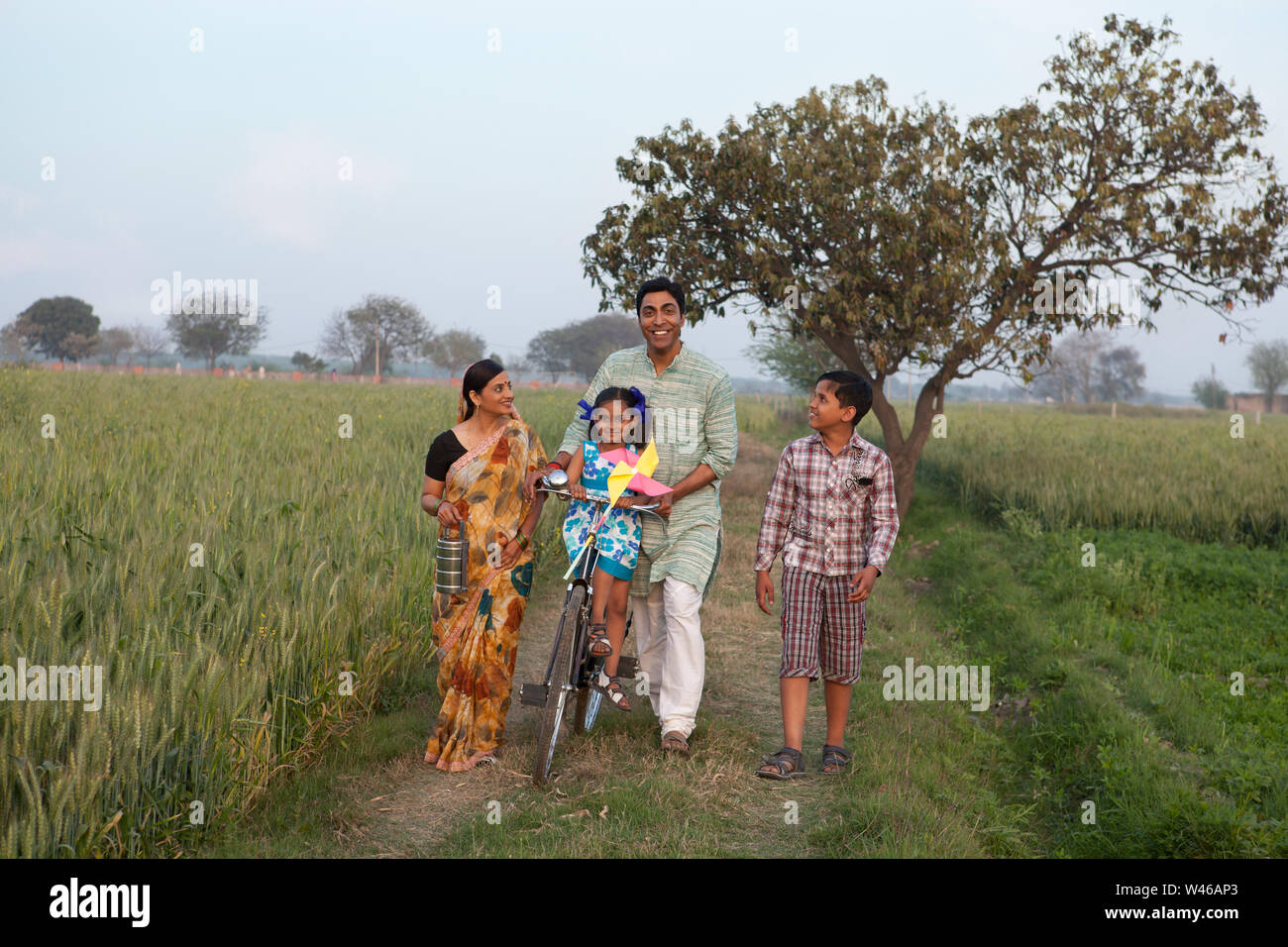 Indian rural family cycle hi-res stock photography and images - Alamy
