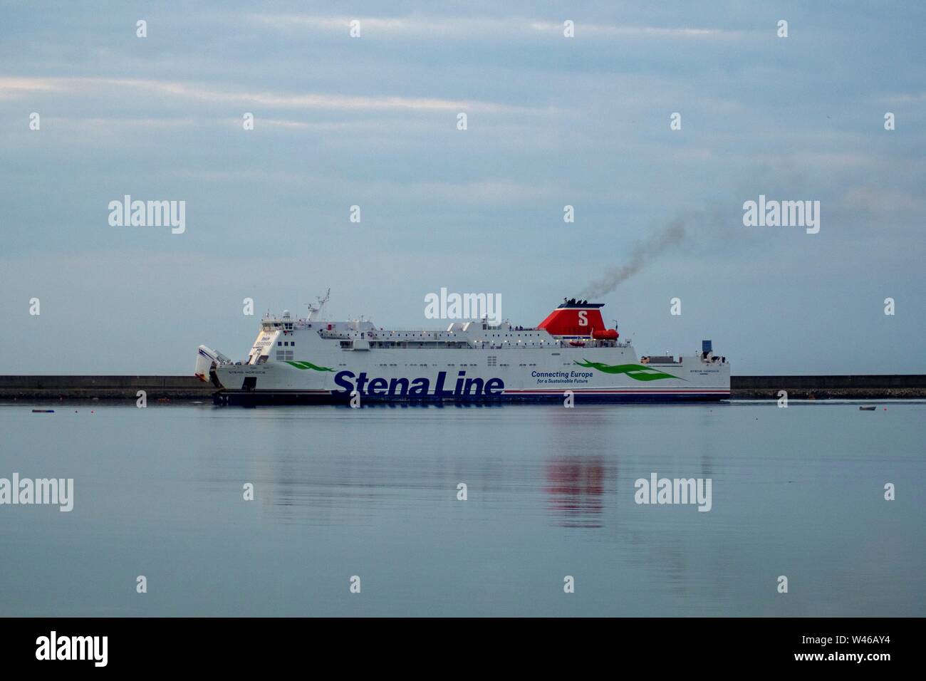 Stena ferry fishguard harbor hi-res stock photography and images - Alamy