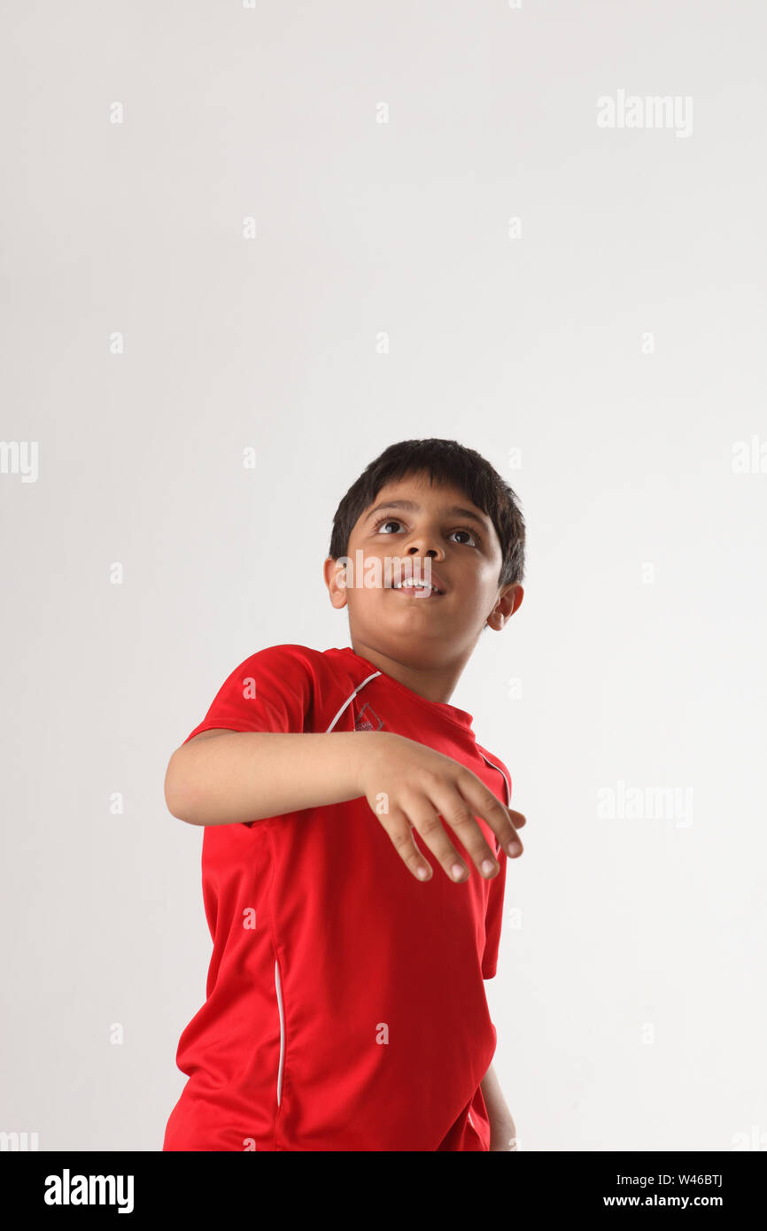 Boy looking up Stock Photo - Alamy