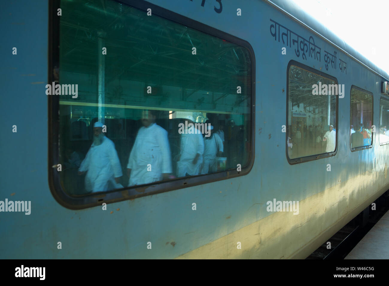 Shatabdi express train hi-res stock photography and images - Alamy