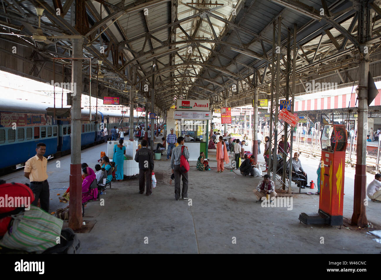 Indian railway platform stall hi-res stock photography and images - Alamy