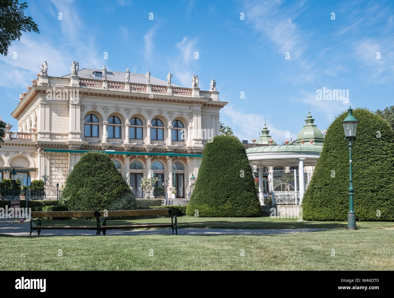 Kursalon vienna hi-res stock photography and images - Alamy