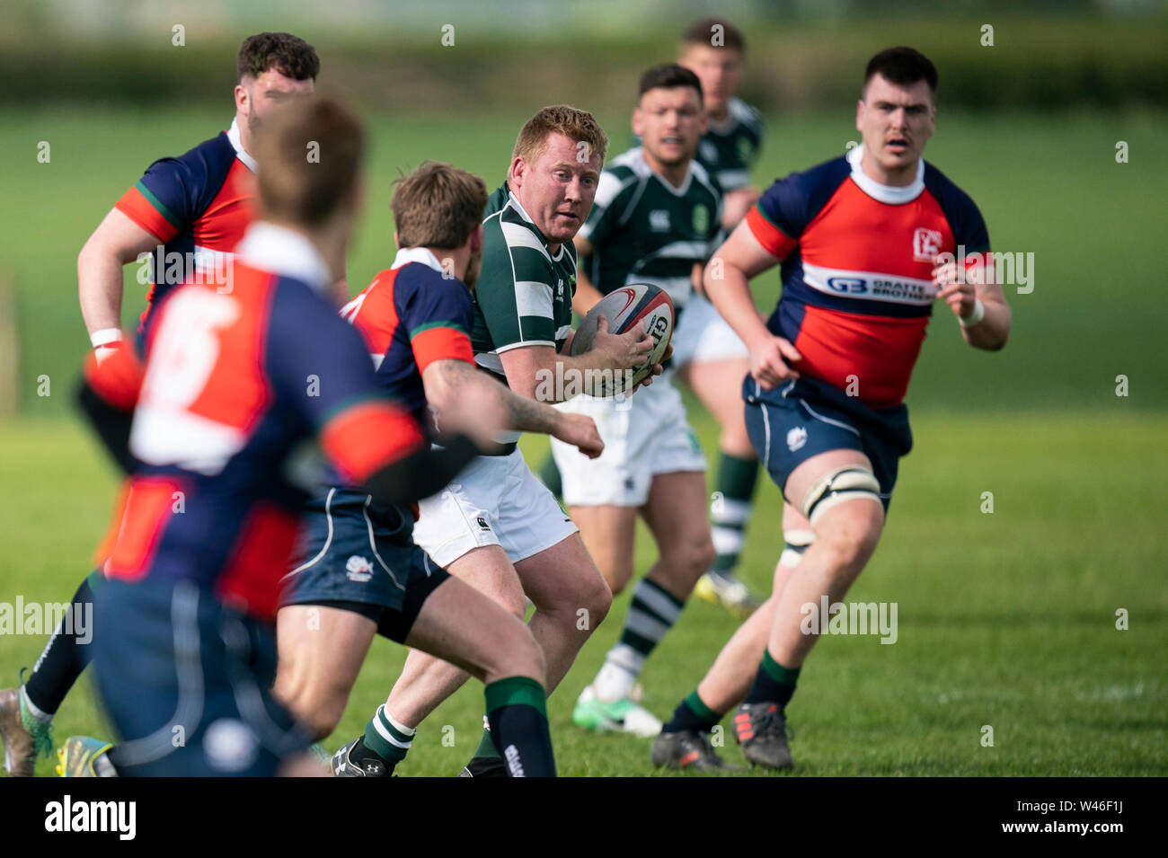 Men playing rugby union hi-res stock photography and images - Alamy