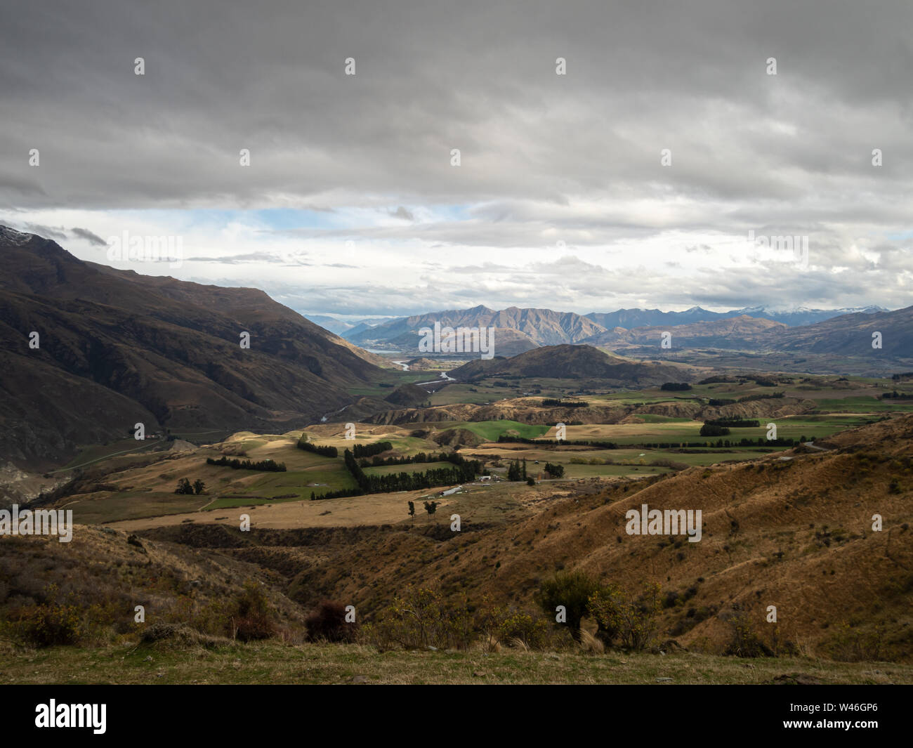 Crown Range Road scenic lookout in autumn, on the mountain road from ...