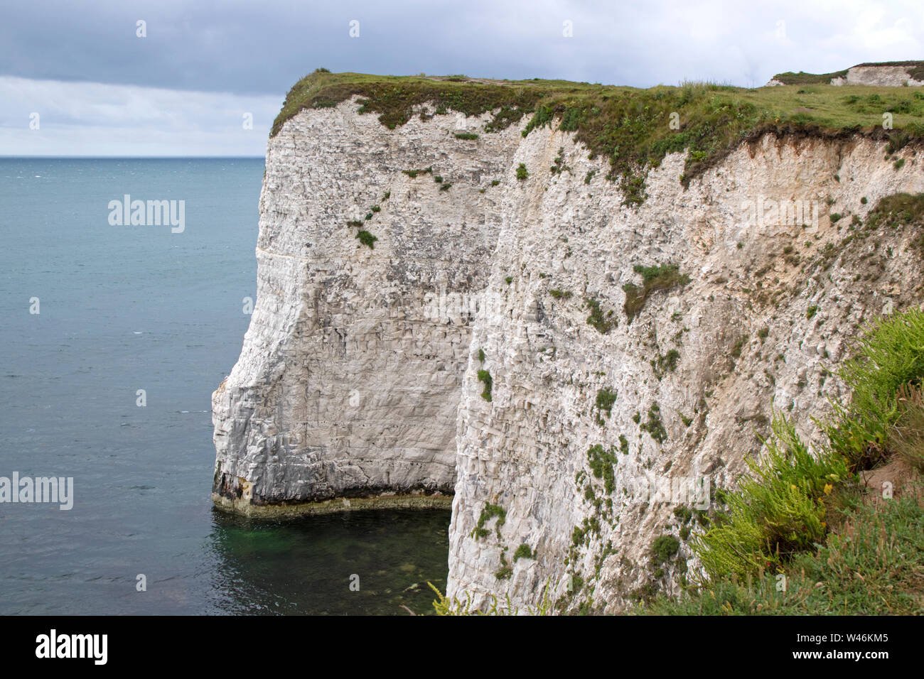 England coast path national trust hi-res stock photography and images ...