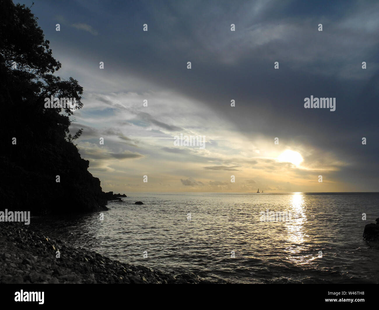 Dominica island view hi-res stock photography and images - Alamy