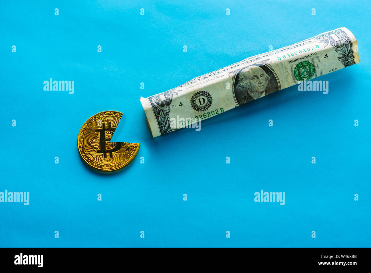 Real vs virtual world hi-res stock photography and images - Alamy