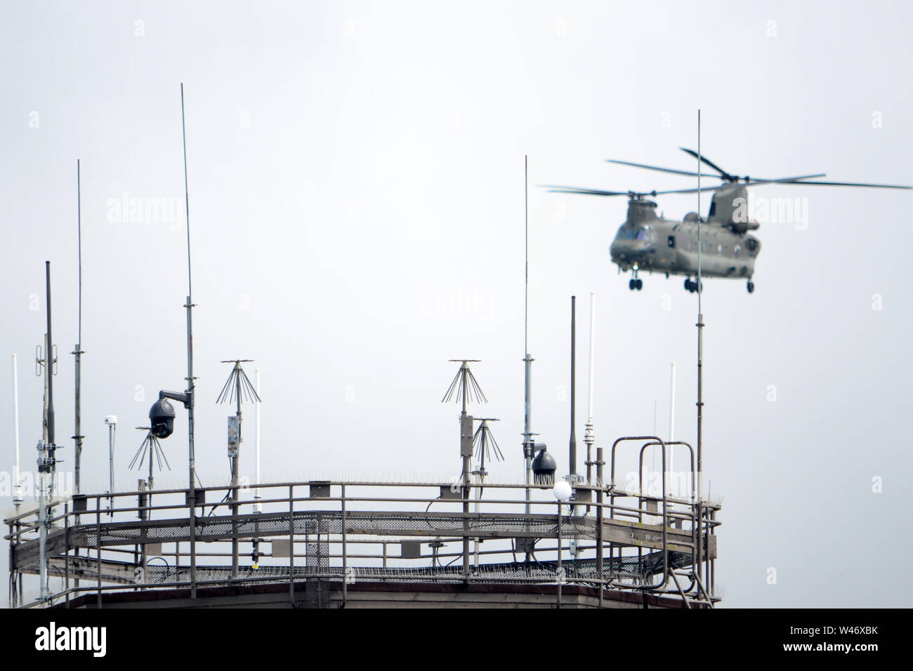 Chinook helicopter fire hi-res stock photography and images - Alamy
