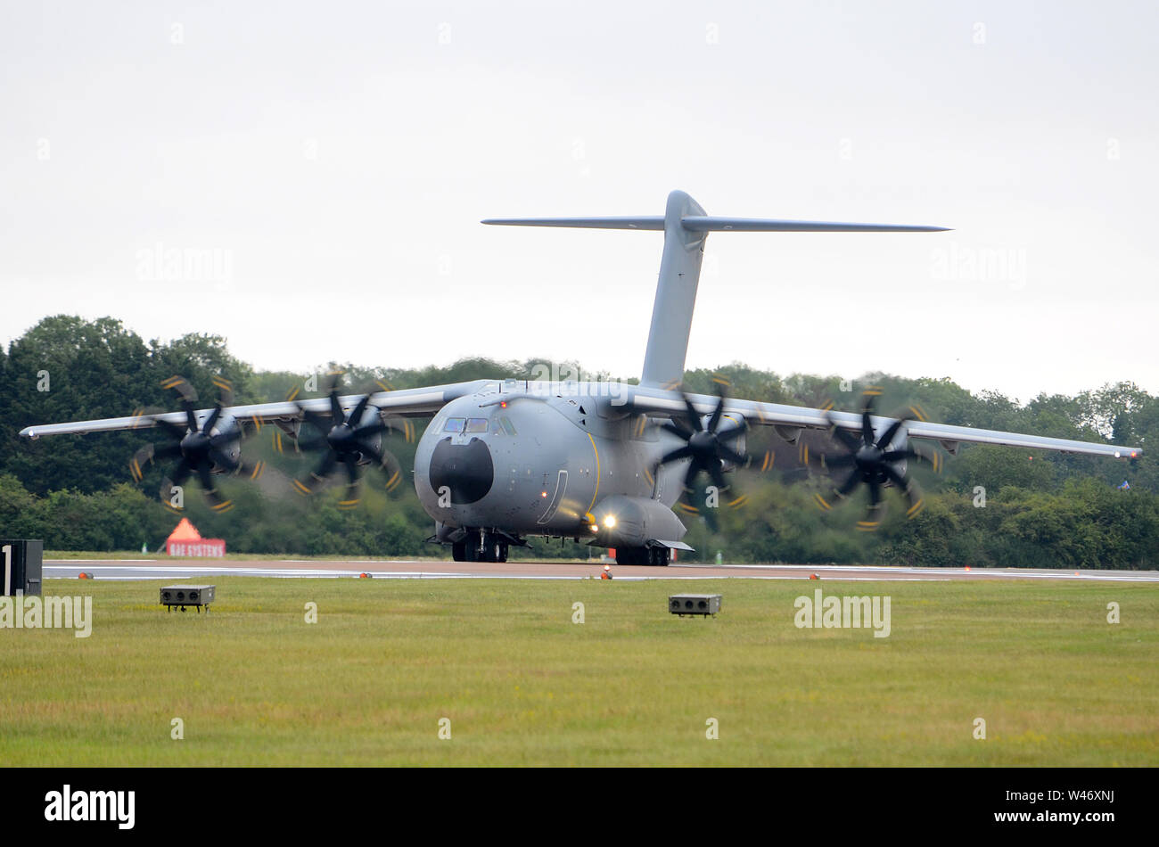 Troop medivac and cargo hi-res stock photography and images - Alamy