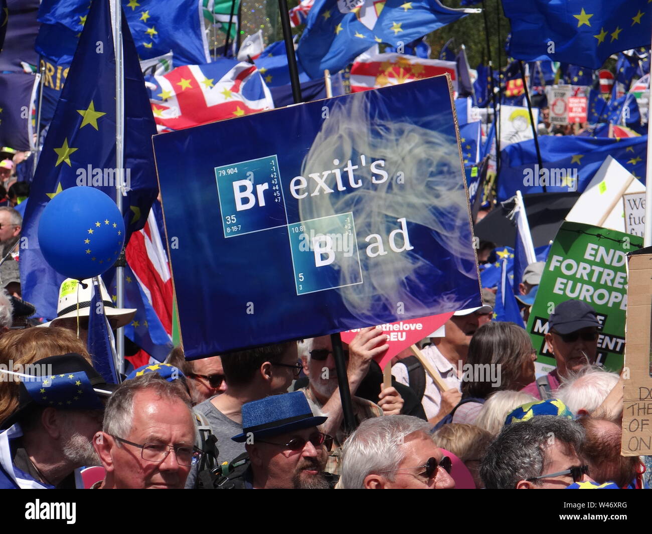 Thousands londoners joined March for Change: No to Boris, Yes to Europe ...