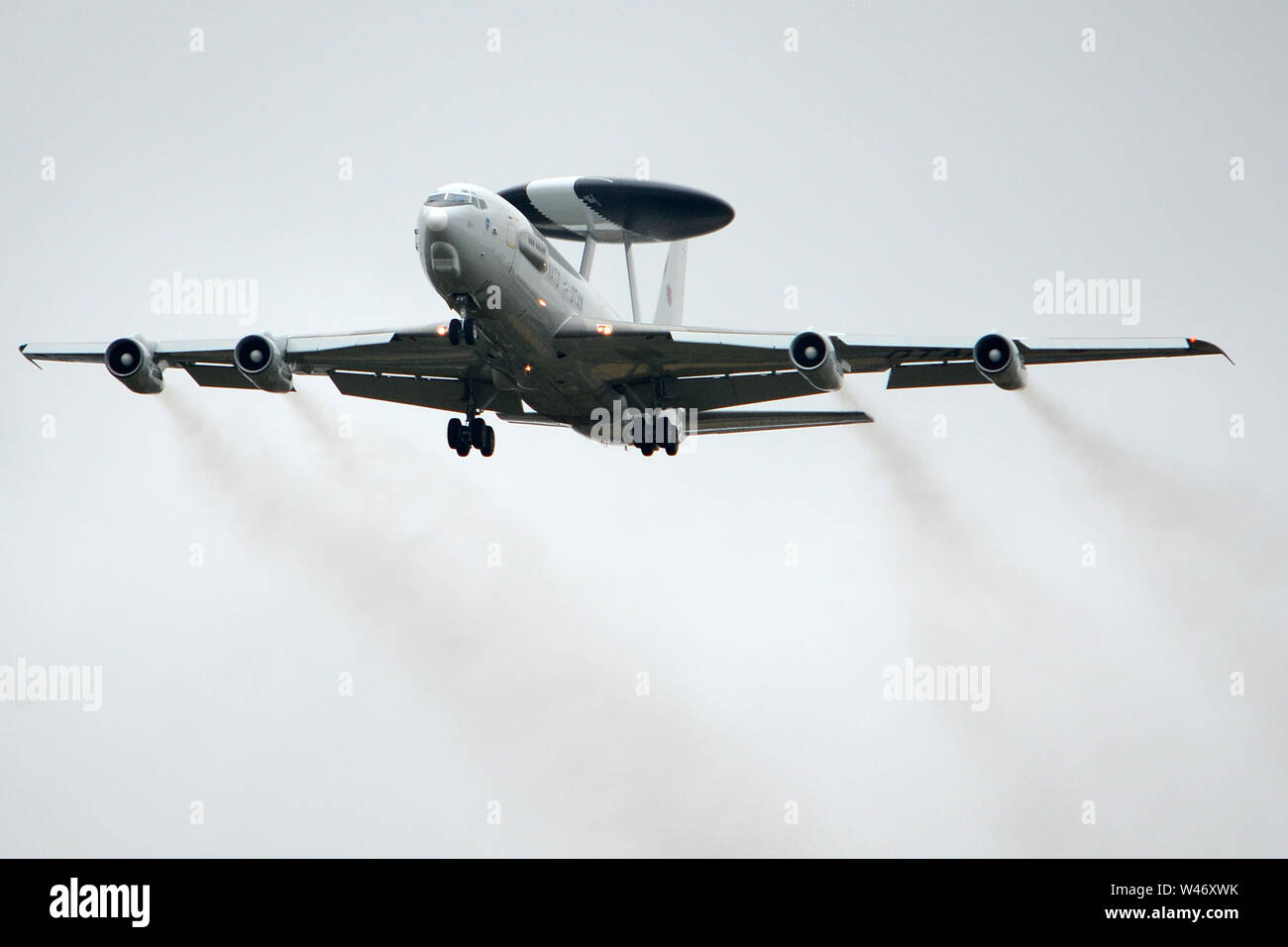 Radar picket system hi-res stock photography and images - Alamy