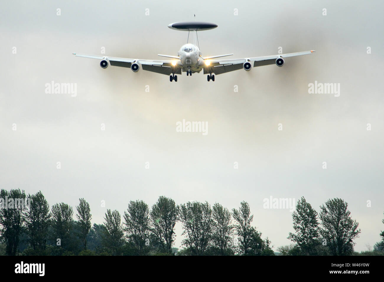 Radar picket system hi-res stock photography and images - Alamy